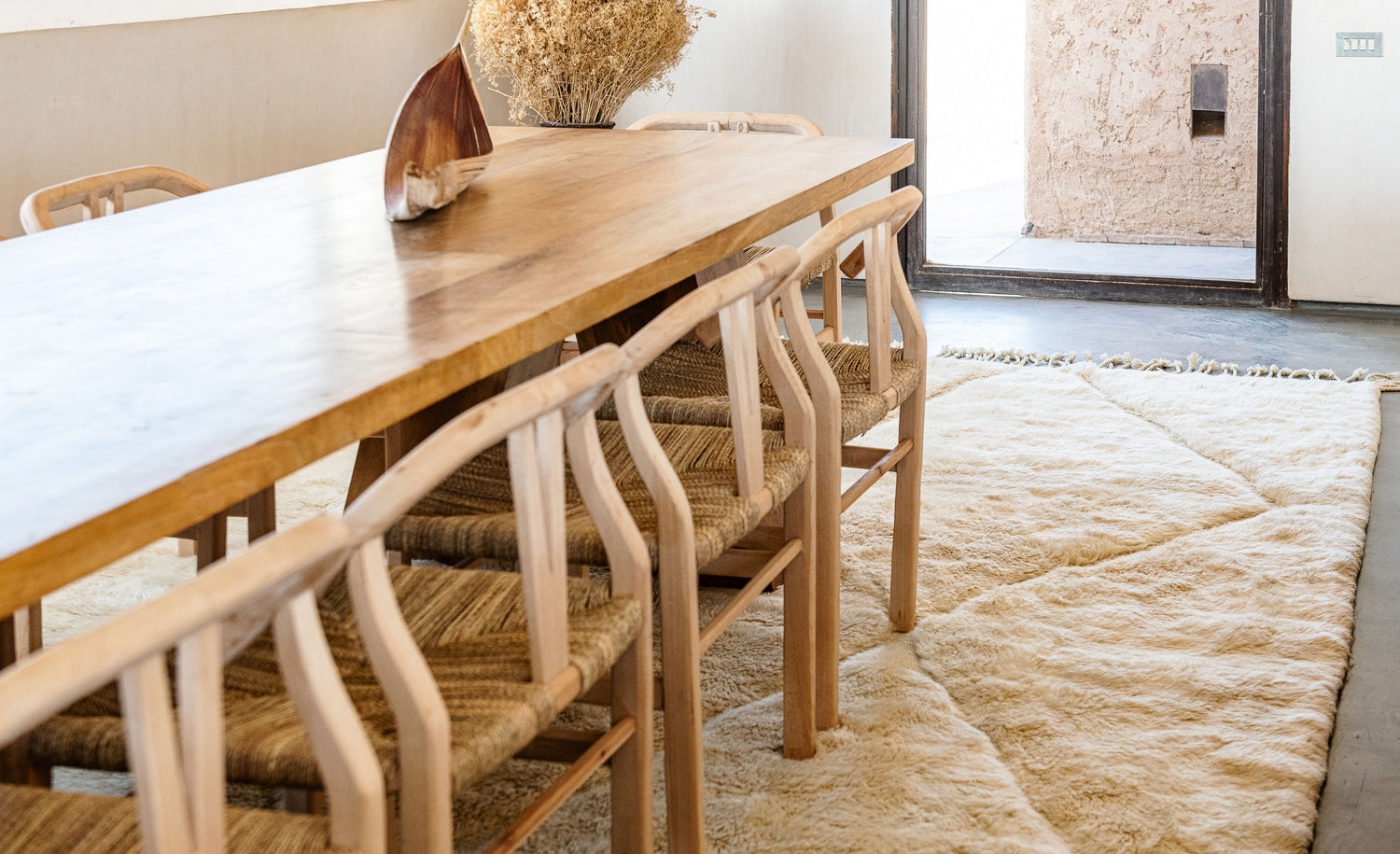 The Art of Luxury: How to Choose the Perfect Luxury Rug for Your Home ...